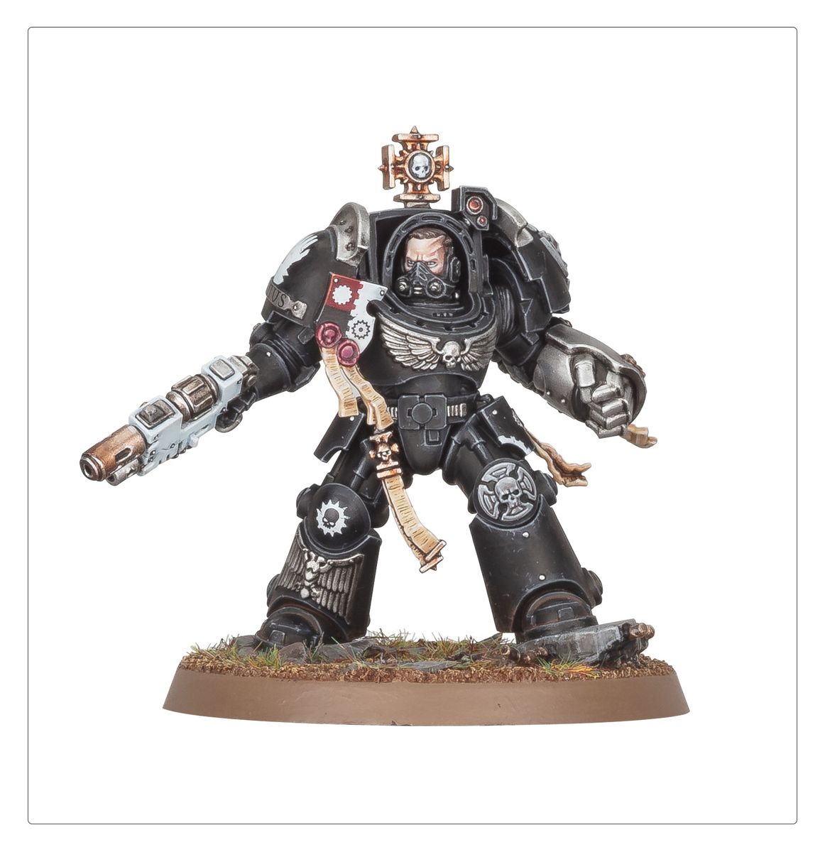 Warhammer 40K: Space Marines - Captain in Terminator Armor – Colosseum ...